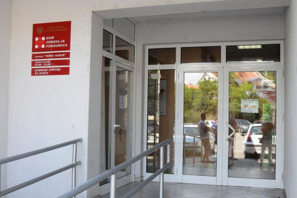 Domovi zdravlja u Crnoj Gori