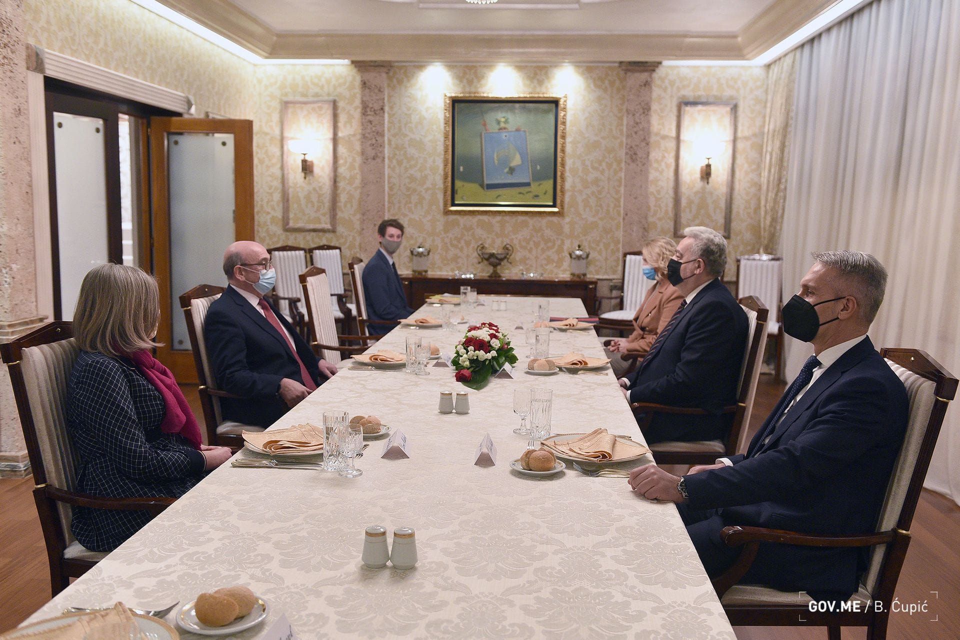 PM Krivokapić meets with UK Special Envoy Stuart Peach