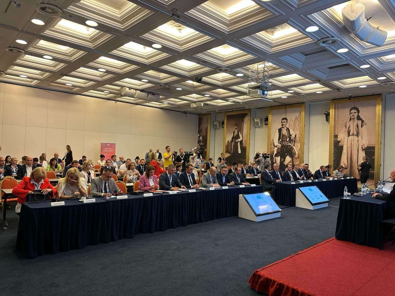 Ministar Damjanović: Ubrzani privredni rast i dalje jedini lijek za ...