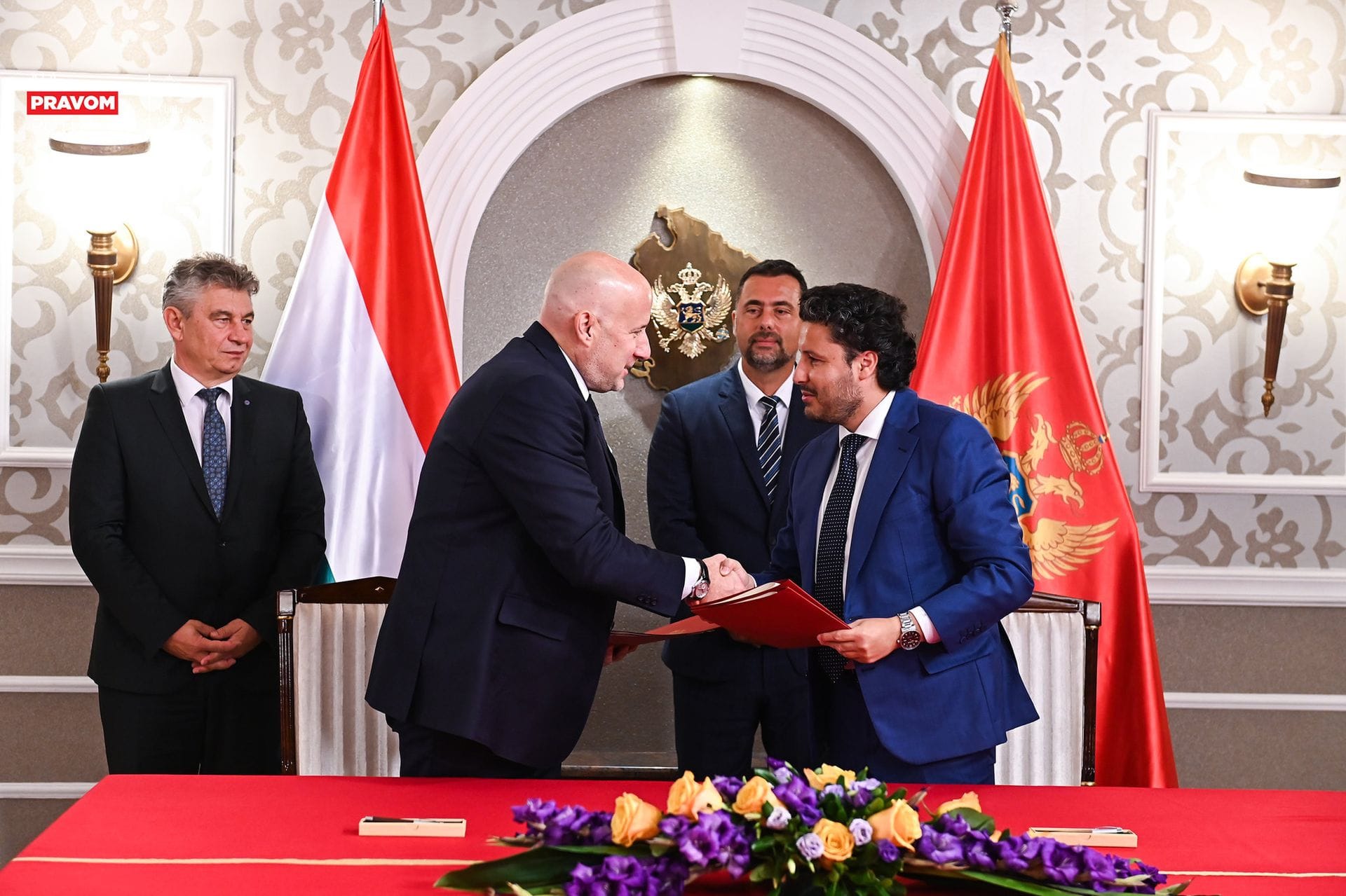 Prime Minister and 4iG Group President Sign Memorandum