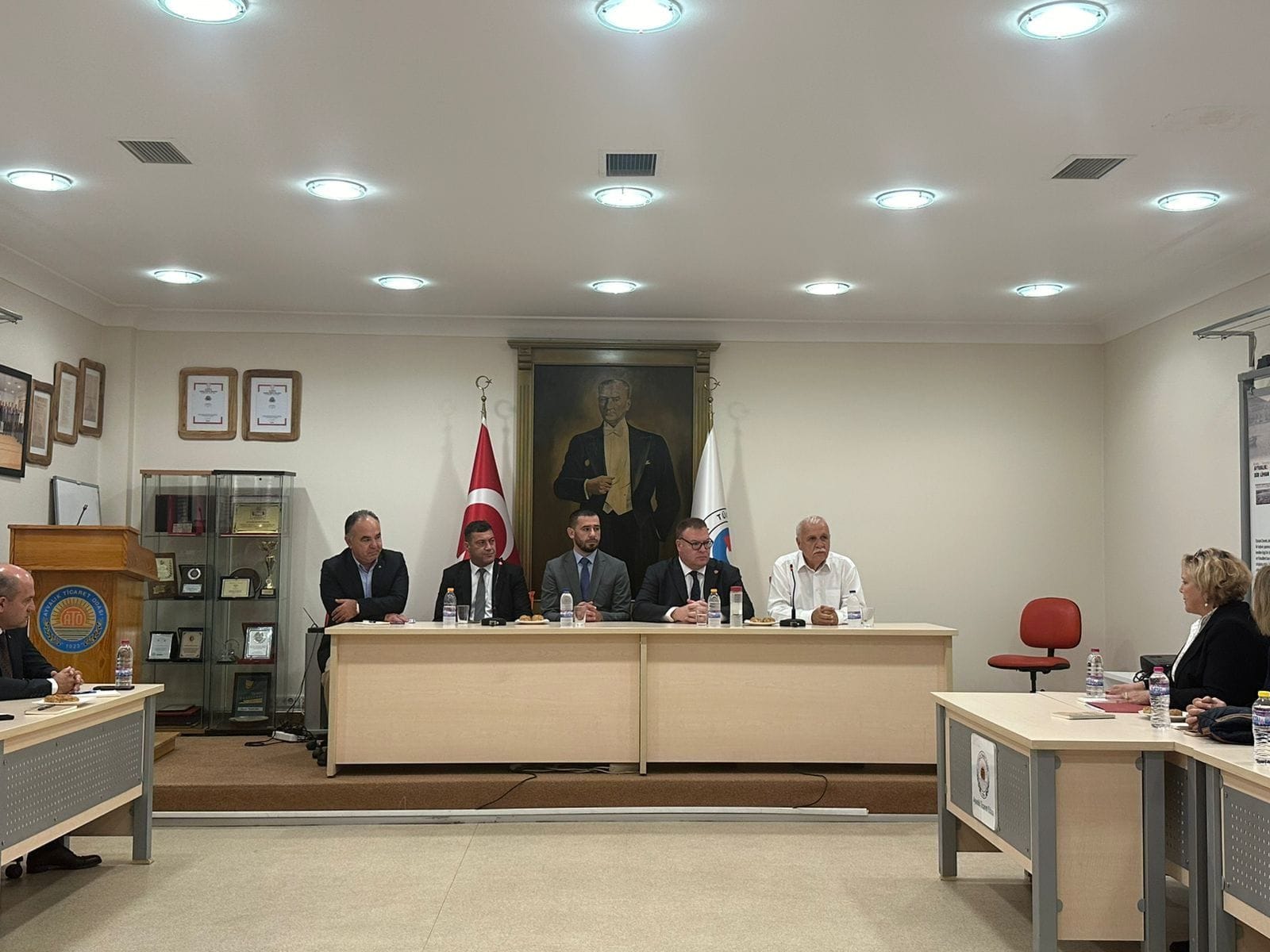 Sastanak direktora Uprave za saradnju sa dijasporom-iseljenicima sa ... Sastanak direktora Uprave za saradnju sa dijasporom-iseljenicima sa ...