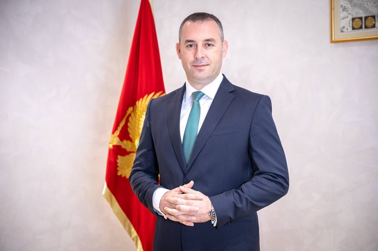 Potpredsjednik Šćekić uputio pismo najmlađim građanima povodom ...