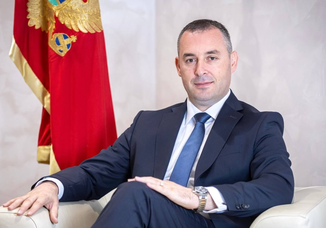 Popis slobodan i suštinski, za razliku od prethodnog