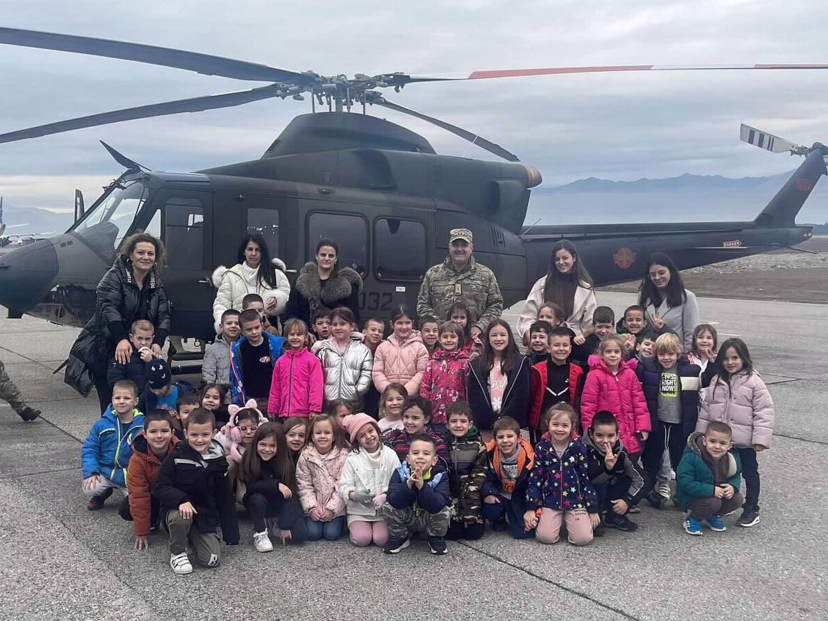 JPU "Đina Vrbica" na vojnom aerodromu "Knjaz Danilo"