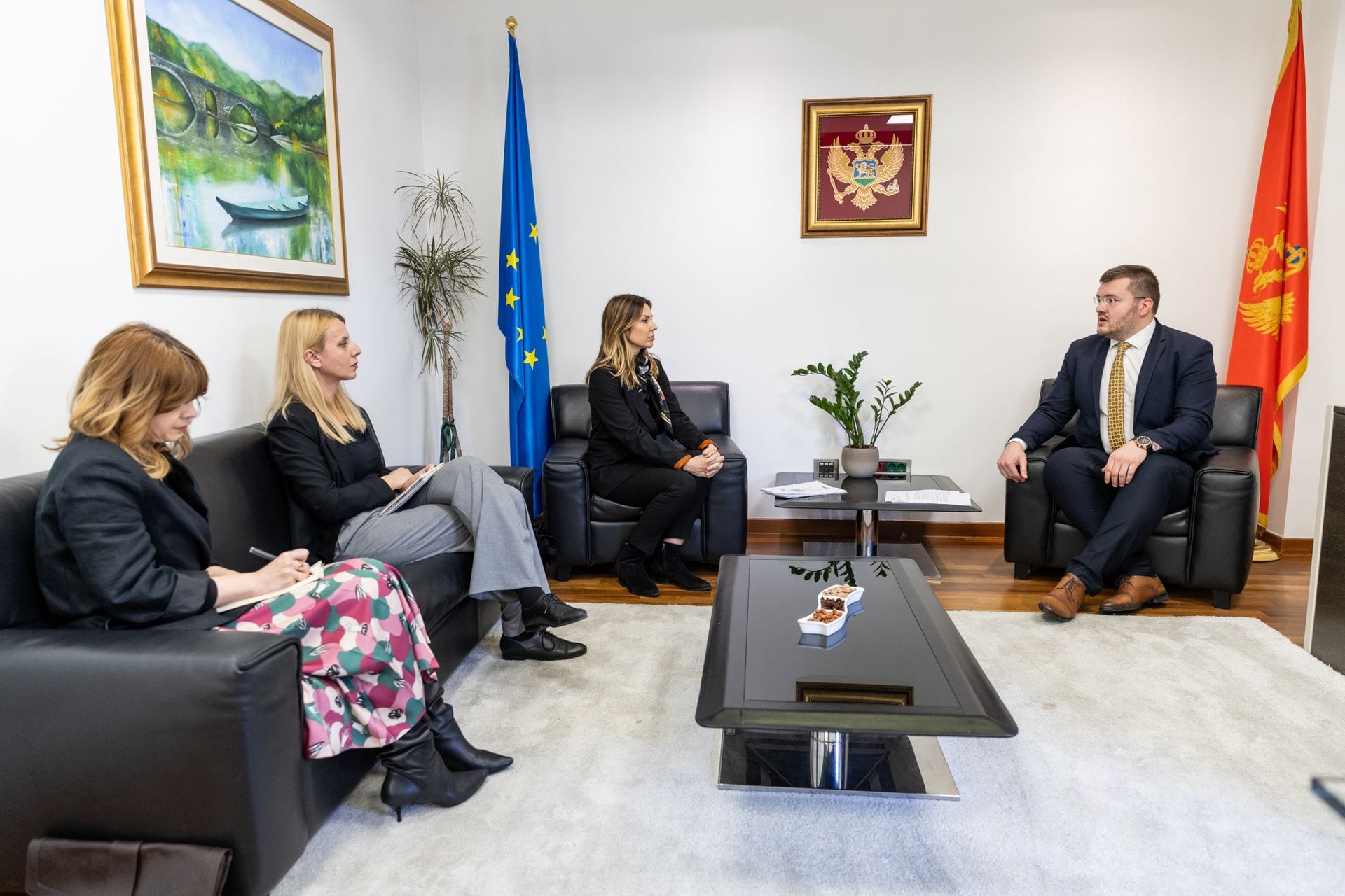 Apsolutna spremnost Vlade da se implementiraju principi i ideje rodne ...