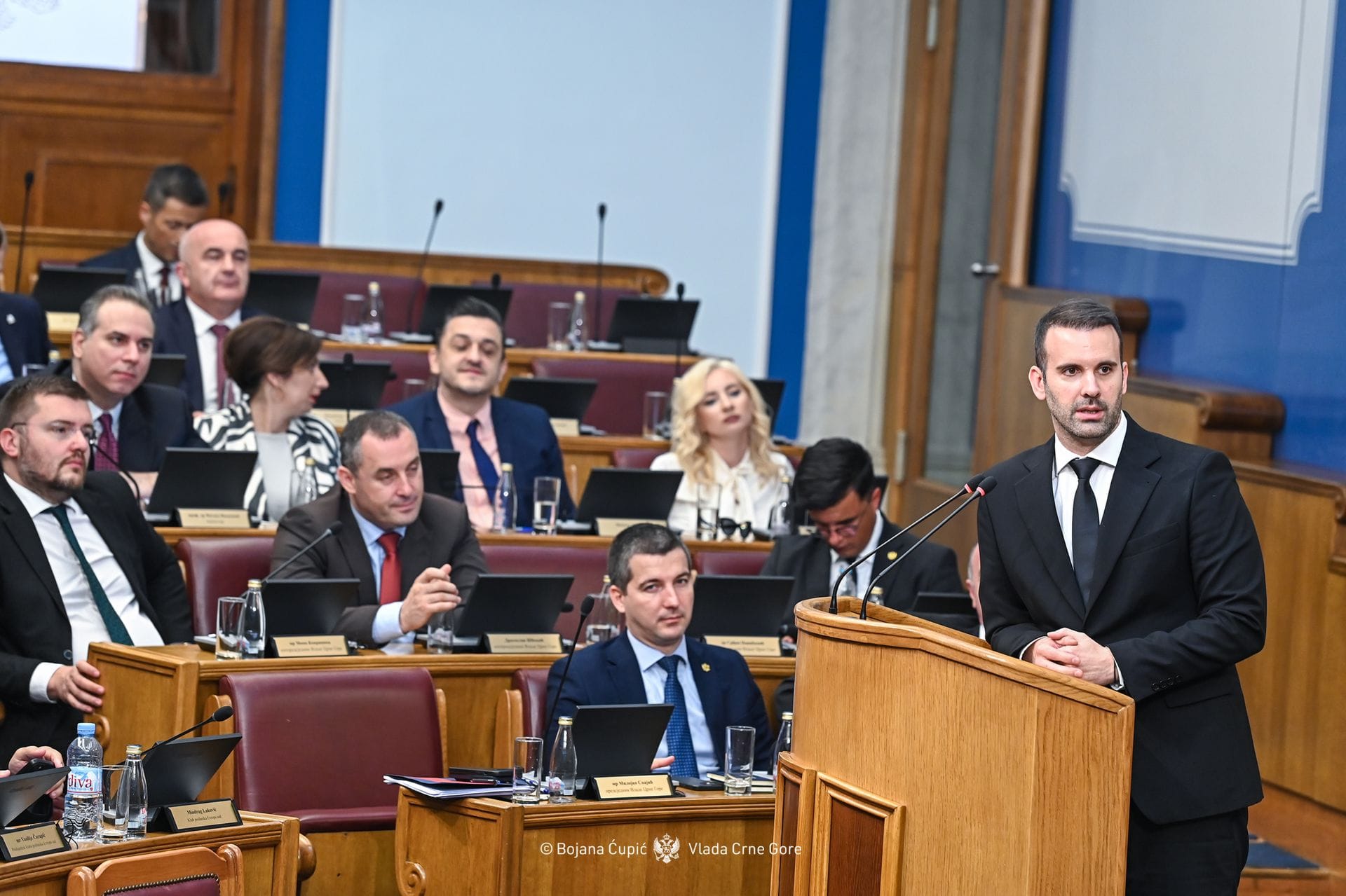 Premijerski sat: Odgovori predsjednika Vlade Milojka Spajića na poslanička pitanja