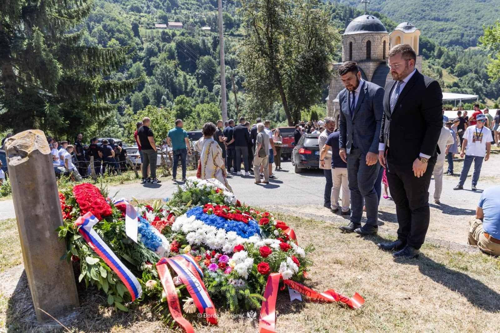 DPM Koprivica lays wreath at memorial monument in Velika