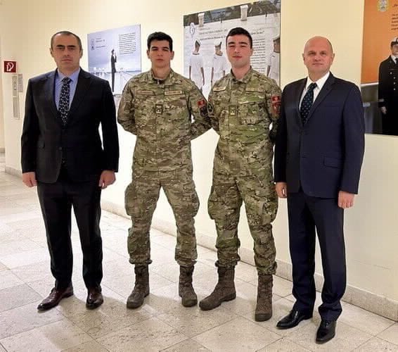 Delegacija Ministarstva odbrane Crne Gore posjetila Terzijansku vojnu ...