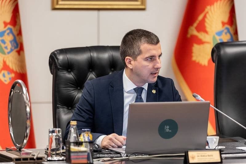 Bečić: I strongly condemn the attack on journalist Ana Raičković from ...