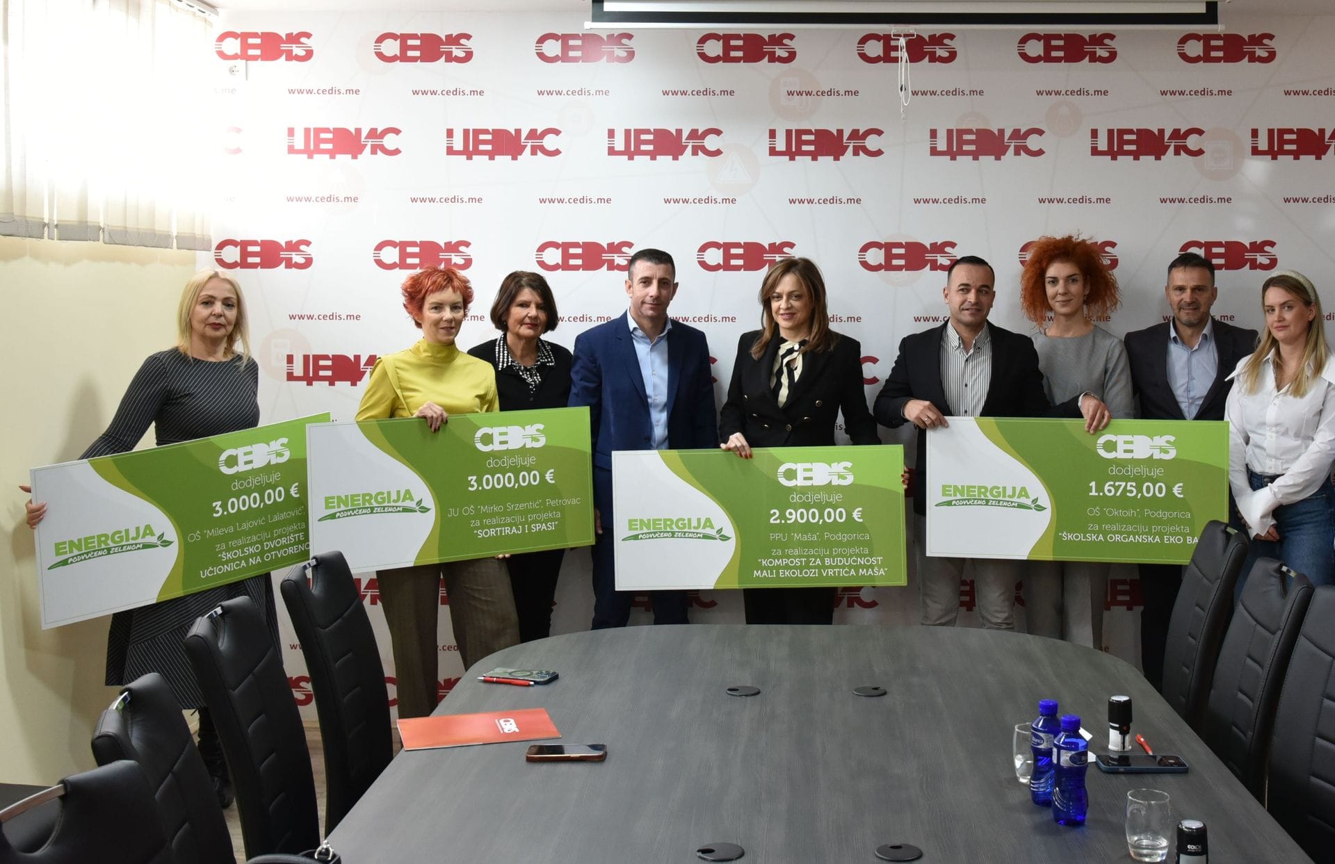 Uručeni čekovi najboljima na konkursu ,,Energija podvučeno zelenom”