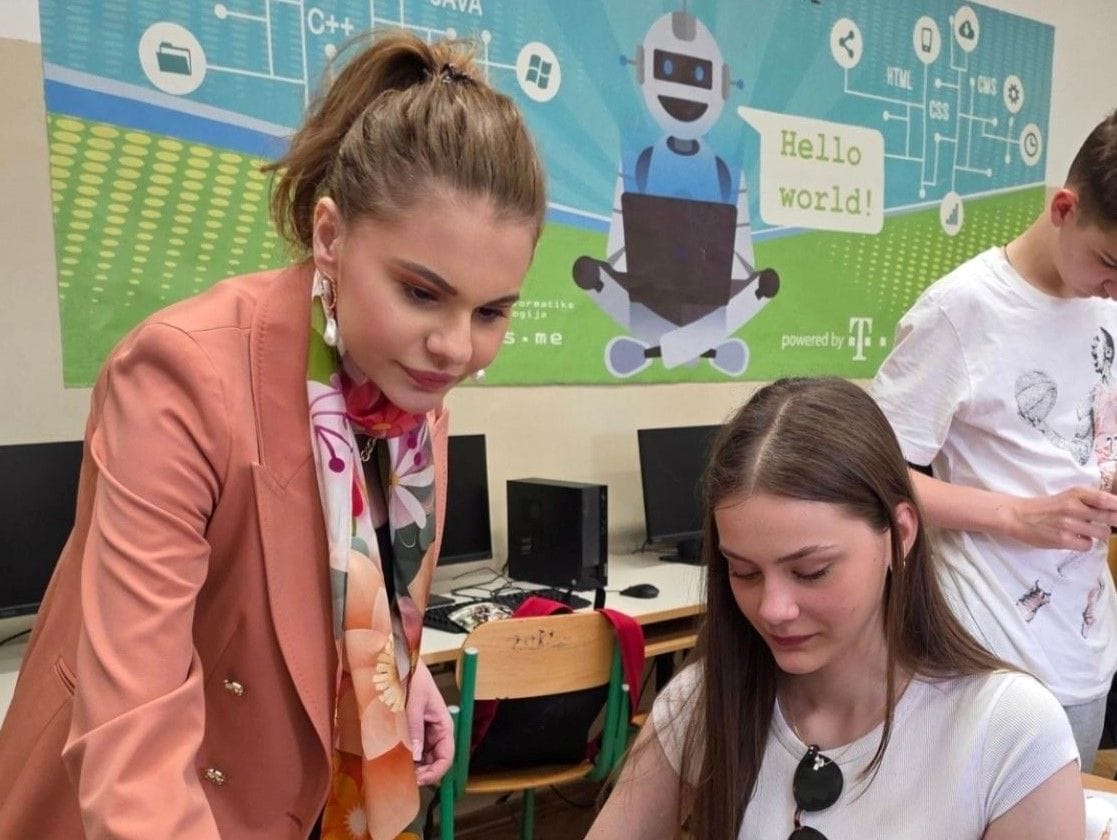 Radionica povodom Dana djevojčica u ICT-u u JU OŠ „Štampar Makarije"