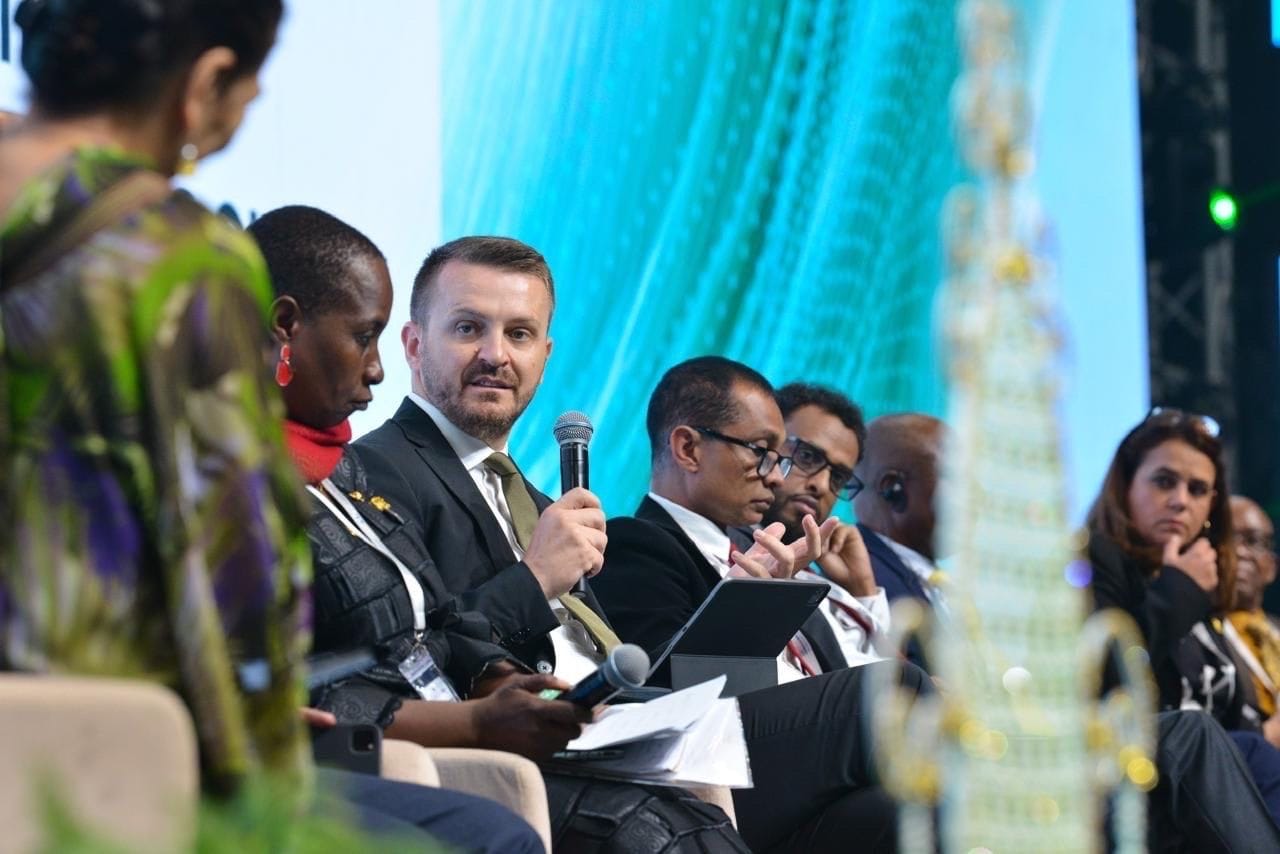 Dukaj učestvuje na 3. UNESCO Globalnom forumu