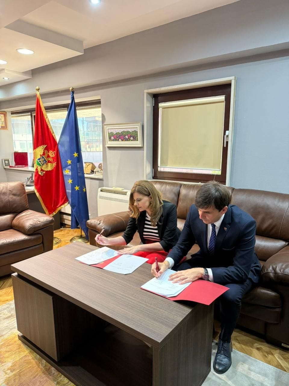 Potpisan Memorandum o saradnji između Ministarstva dijaspore i Zavoda za školstvo